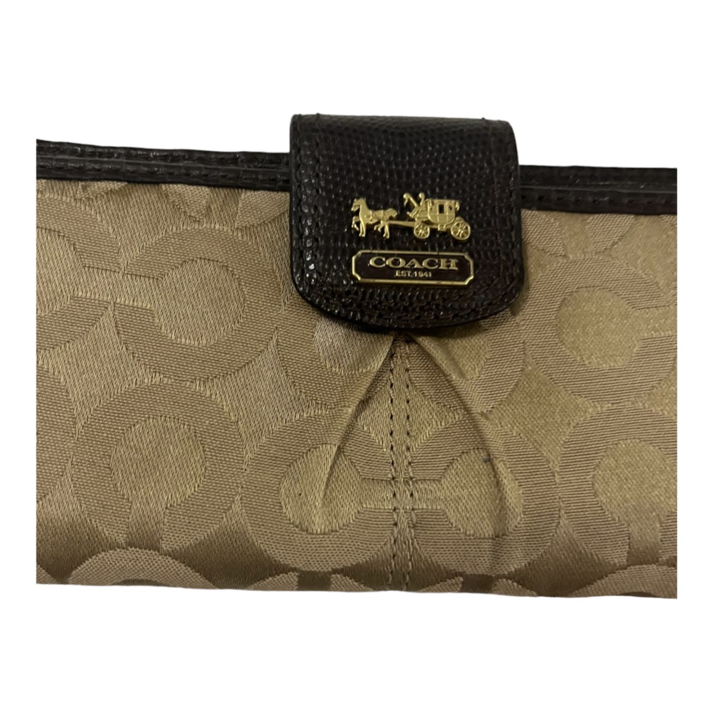 Coach Madison Signature Op Art Skinny Wallet. - Gem